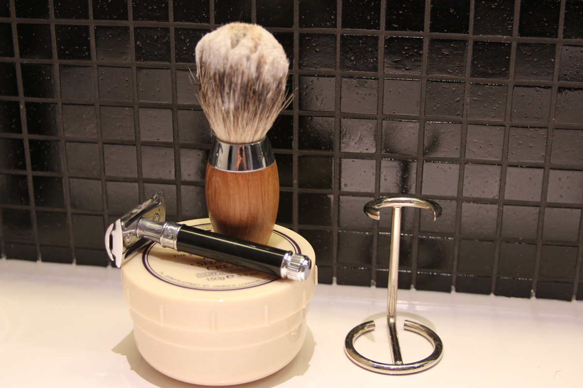 How to - Beginnen met nat scheren, waar moet je op letten? - Being ...